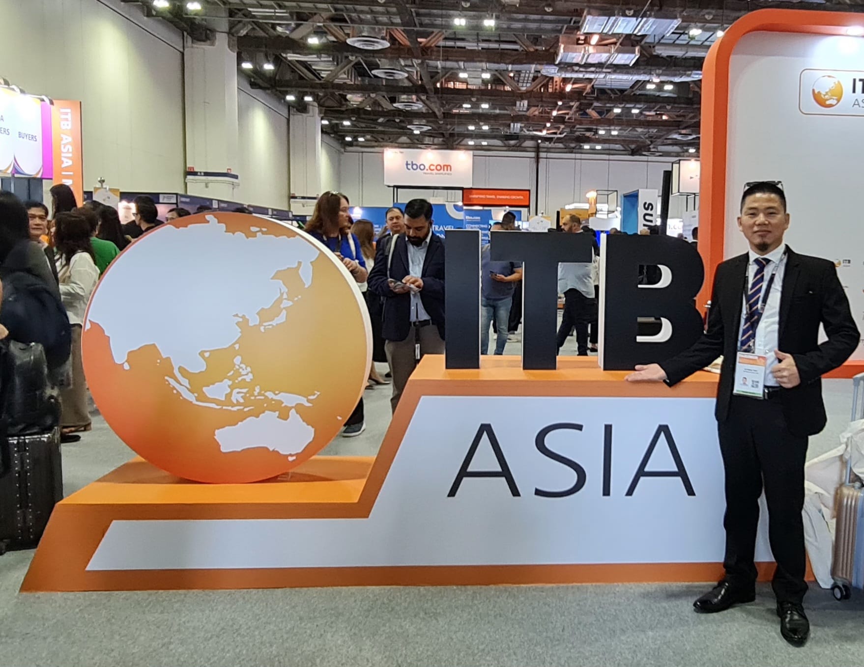 Vietnam Private Car Join ITB Asia Singapore 2023 - Top Private Car Transfer Service in Vietnam